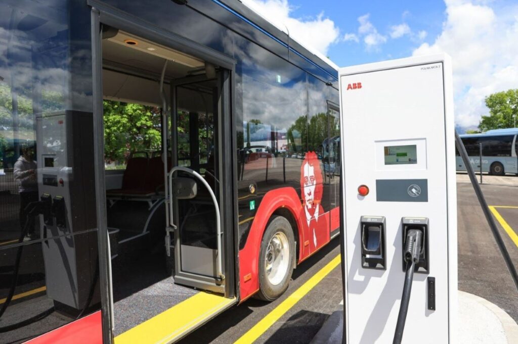 Installation of public electric bus chargers in MOK | Riko